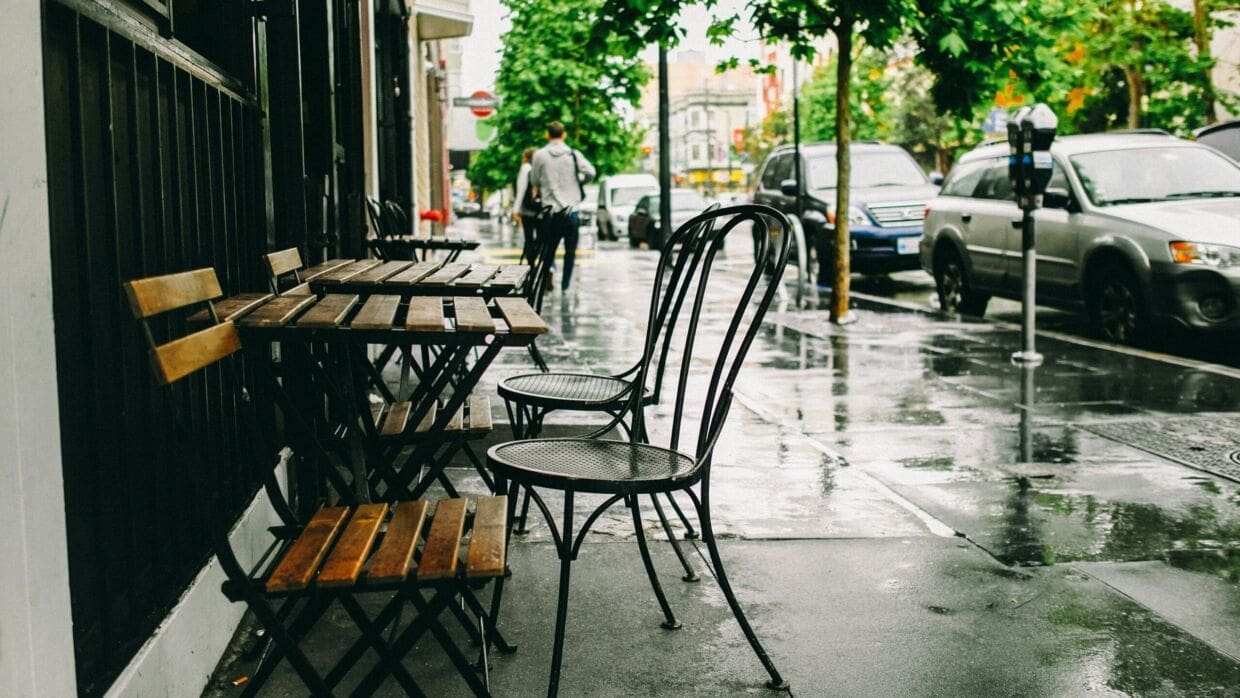 UKHospitality warns of price rises as sector hit by inflation surge ...